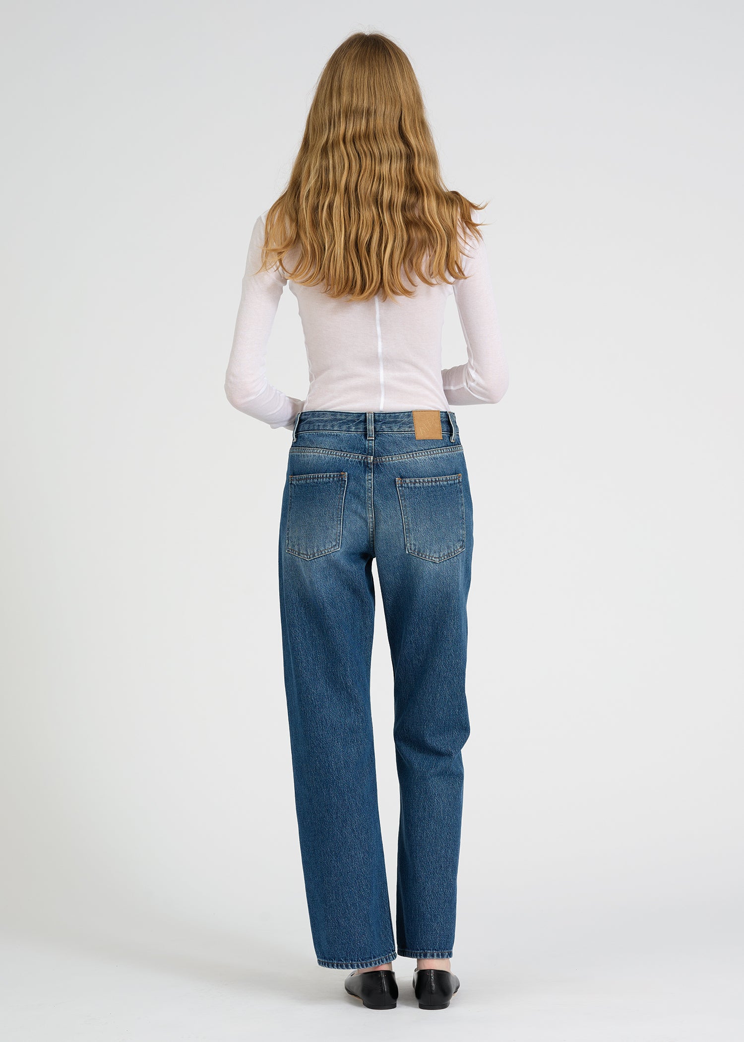 Curved Denim – BITE Studios®: Nordic Environmental Design | Official Boutique